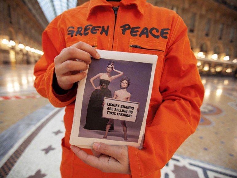 Greenpeace Demands Toxic Free Fashion at Milan Fashion Week | Live Eco